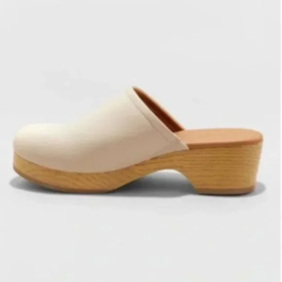 Universal Thread | Shoes | Universal Thread Clogs Universal Thread ...